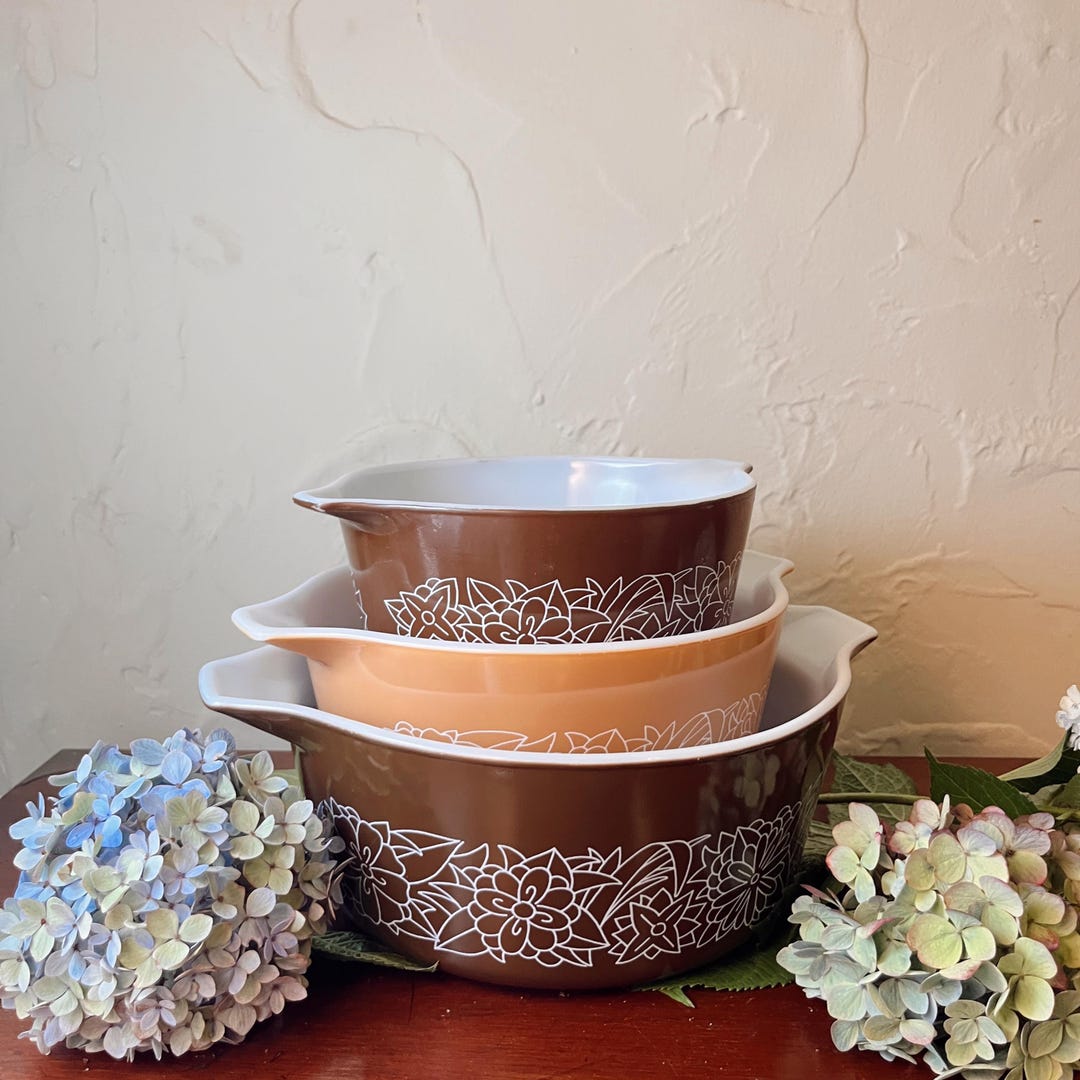 RARE PYREX Woodland Pattern Handled Bowl Set (set of 3) - Etsy