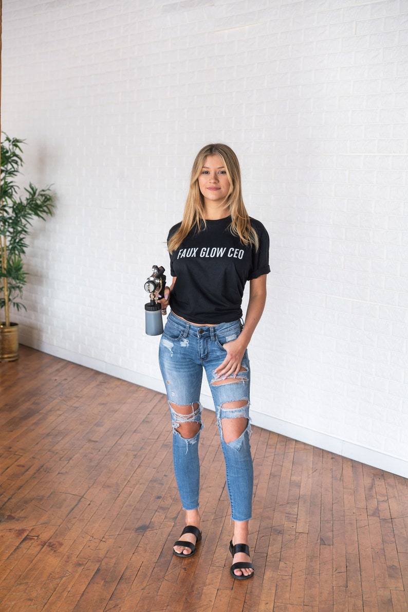 FAUX GLOW CEO Graphic Tee Spray Tan Artist Esthetician Beauty Industry Apparel T-shirt Glow ...