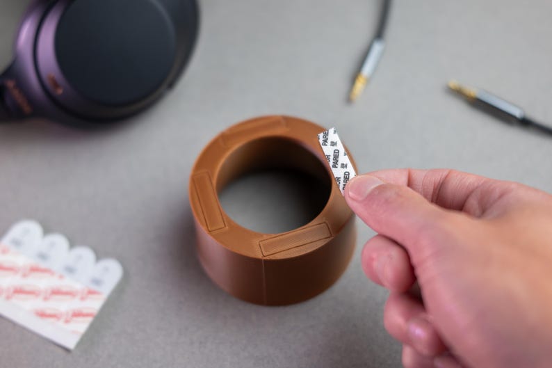 Floating Headphone Holder | Wall Mounted | Modern Design | Minimalist ...