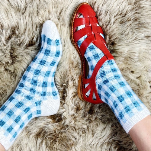 Pop Radio Socks Basic Texture Sock Knitting Pattern Easy Sock - Etsy