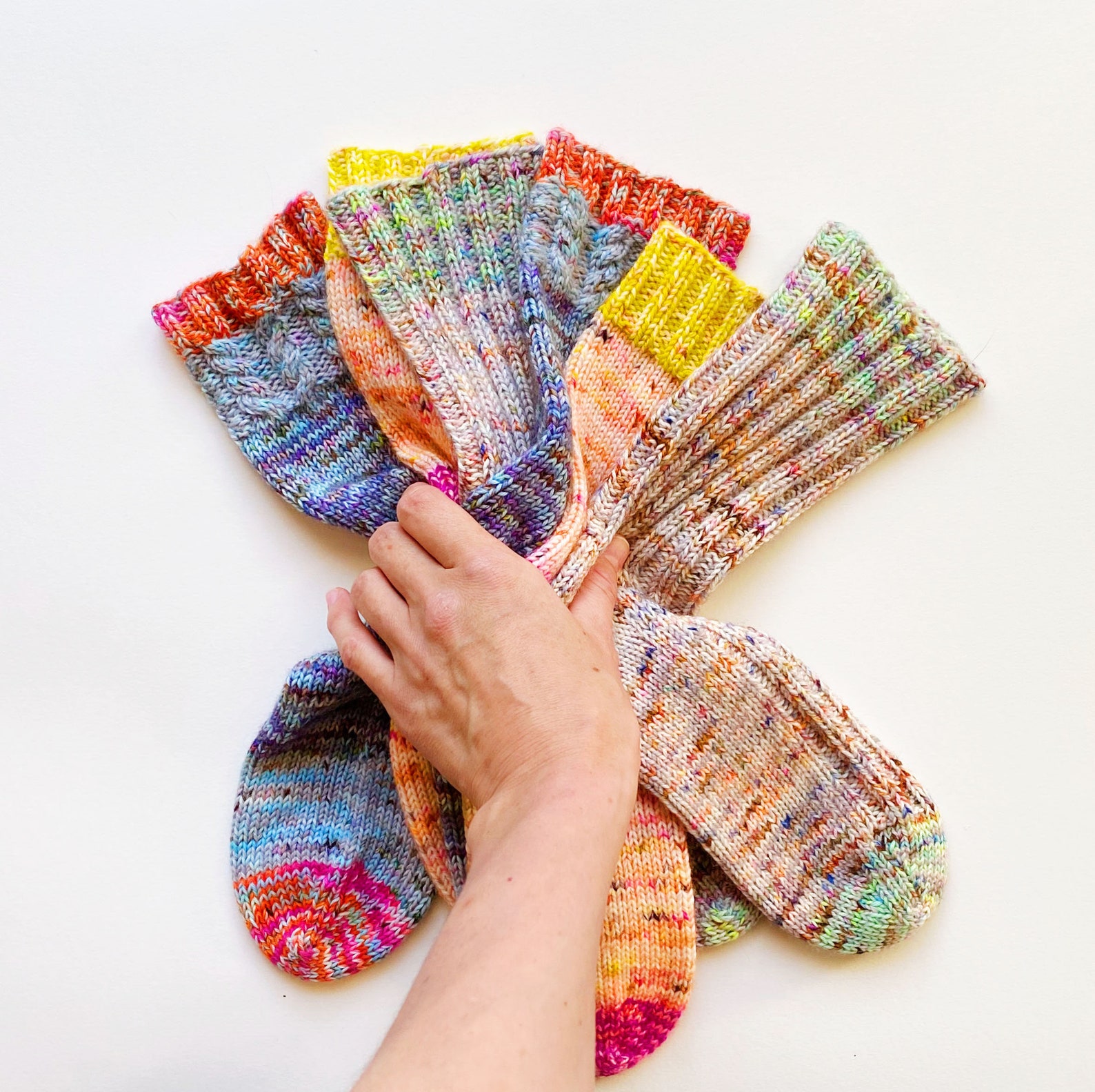 Easy Basic Worsted Weight Sock Knitting Pattern - the Thicksgiving ...