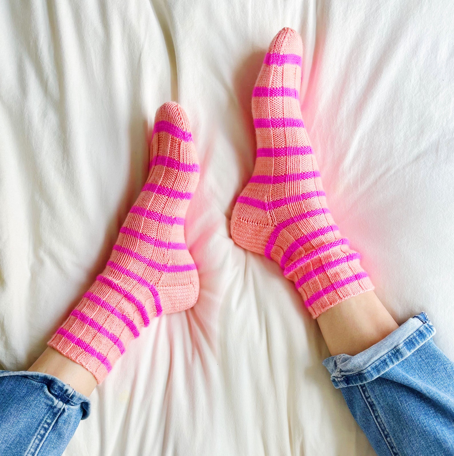 Wide Rib Sock Set ~ Easy Ribbed Sock Knitting Pattern, Beginner ...