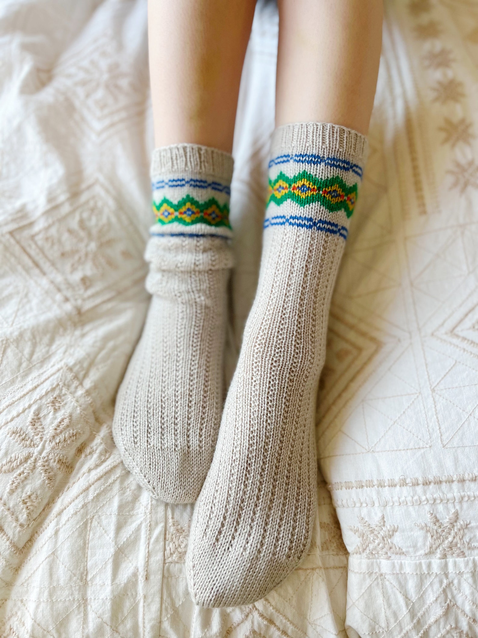 Easy Colorwork Sock Knitting Patterns ~ the Darrowby Sock Set! - Etsy