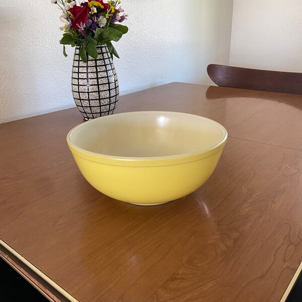 Large Yellow Pyrex Mixing Bowl - Etsy