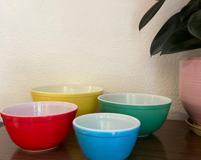 Set of (4) Primary Color Nesting Bowls by Pyrex - Etsy