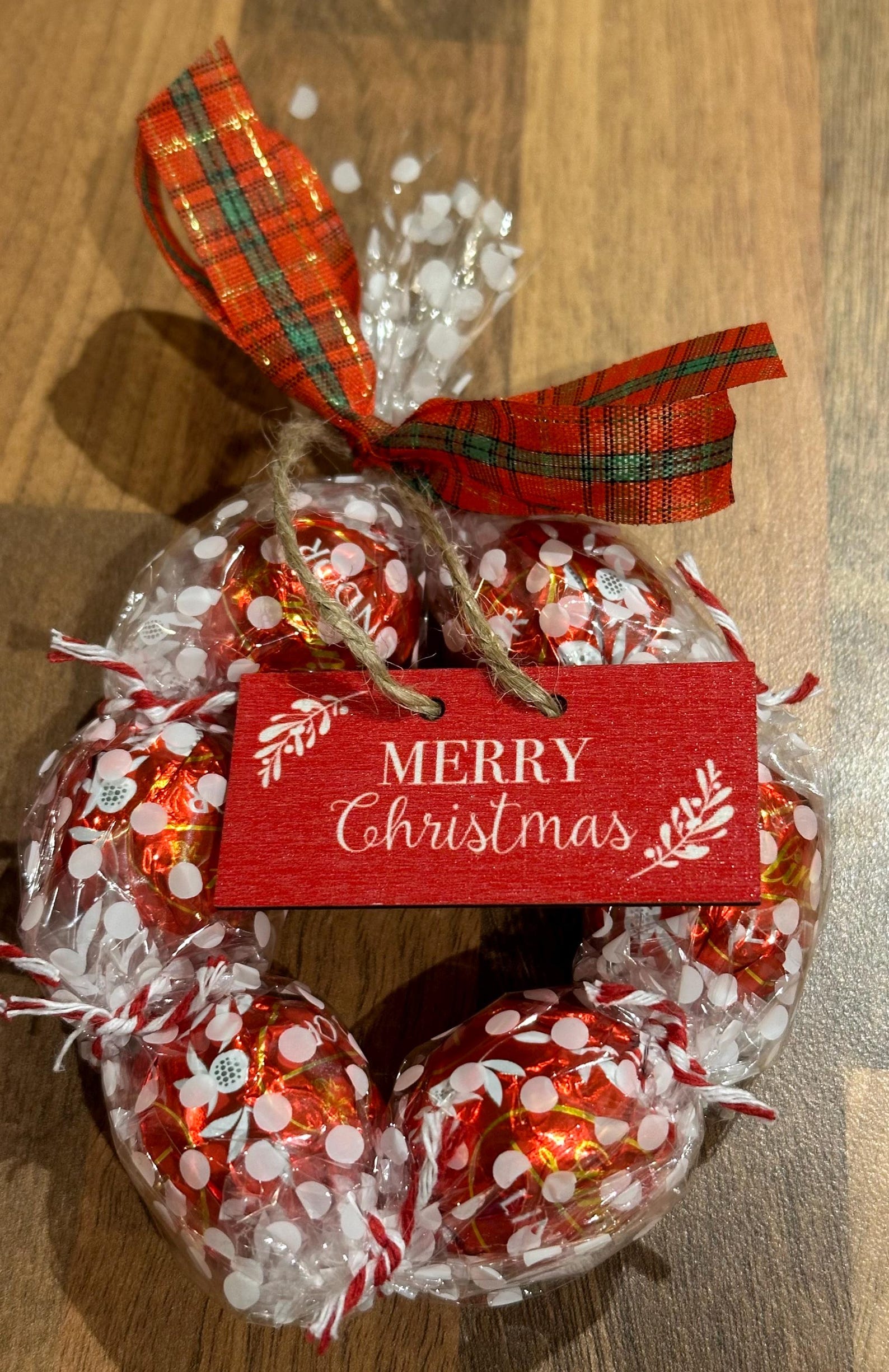 Lindt Lindor Christmas Gift Wreath. Stocking Filler Ideas! - Etsy