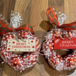 Lindt Lindor Christmas Gift Wreath. Stocking Filler Ideas! - Etsy