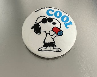 Vintage Snoopy Sitting Metal Sewing Button Peanuts Collectible - Etsy