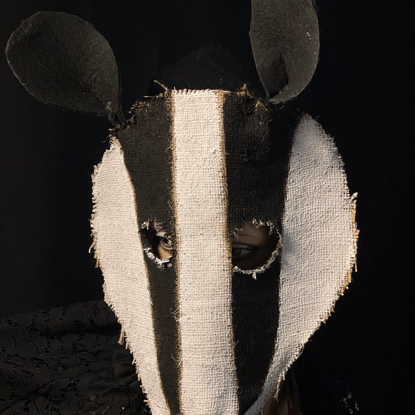 Willow Mask - Etsy