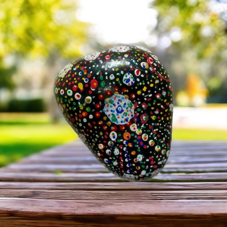 Dot Painted Design Pebble Stone/indigenous Art Design/aboriginal Style ...