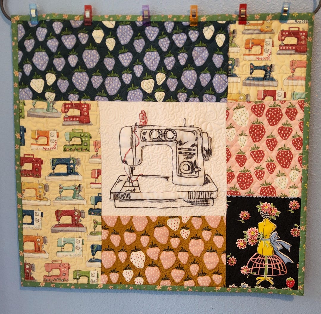 Retro Sewing Machine Mini Quilt: Handmade Wall Art - Etsy