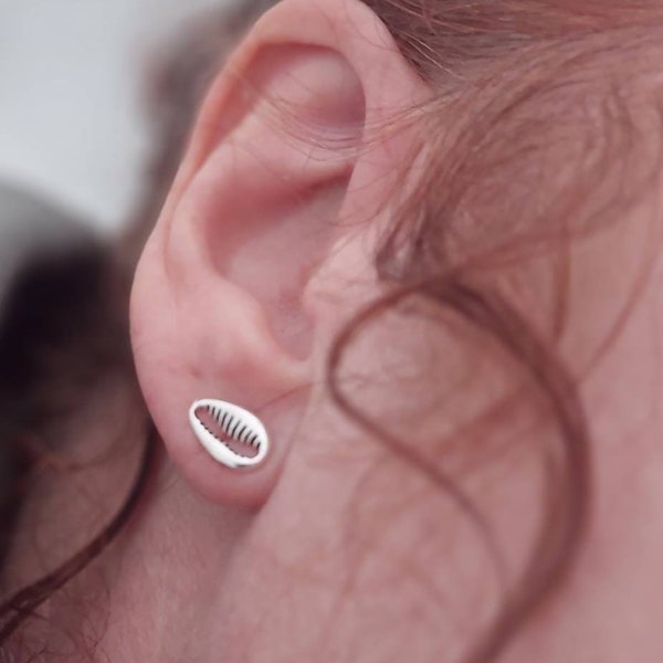 Shell Earrings - Etsy UK