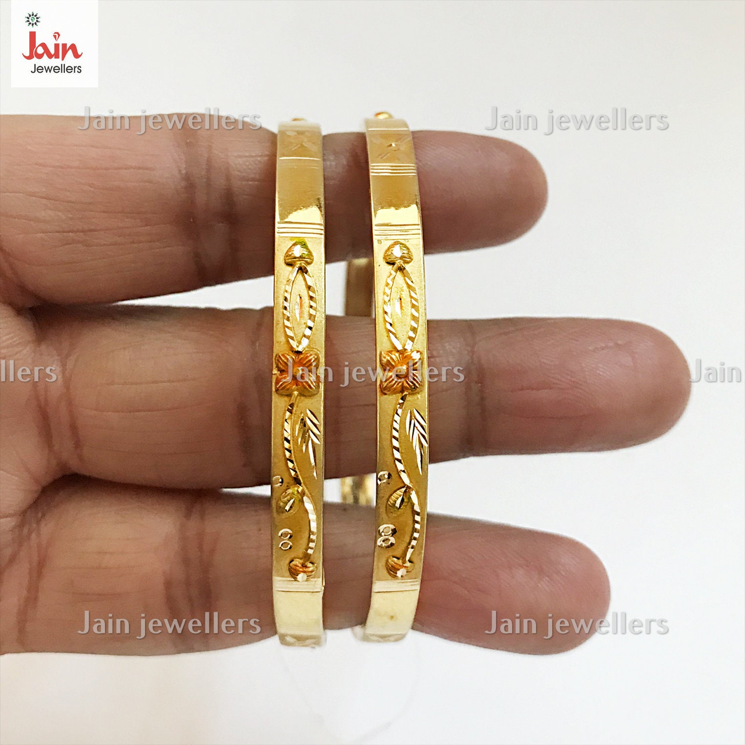 Gold bangles chur store