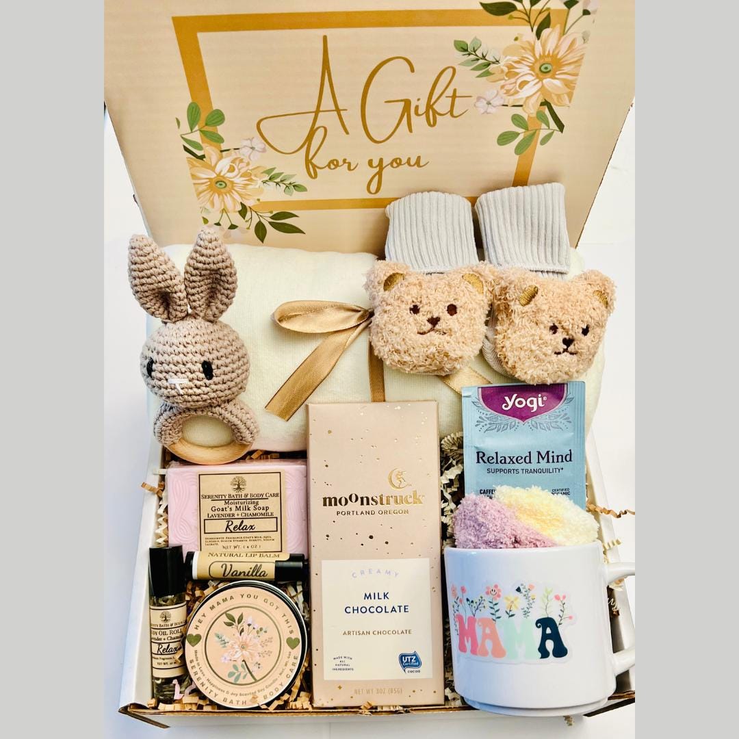 New Mom Care Package, New Mom Gift Box, New Parents Gift Box, Pregnancy ...