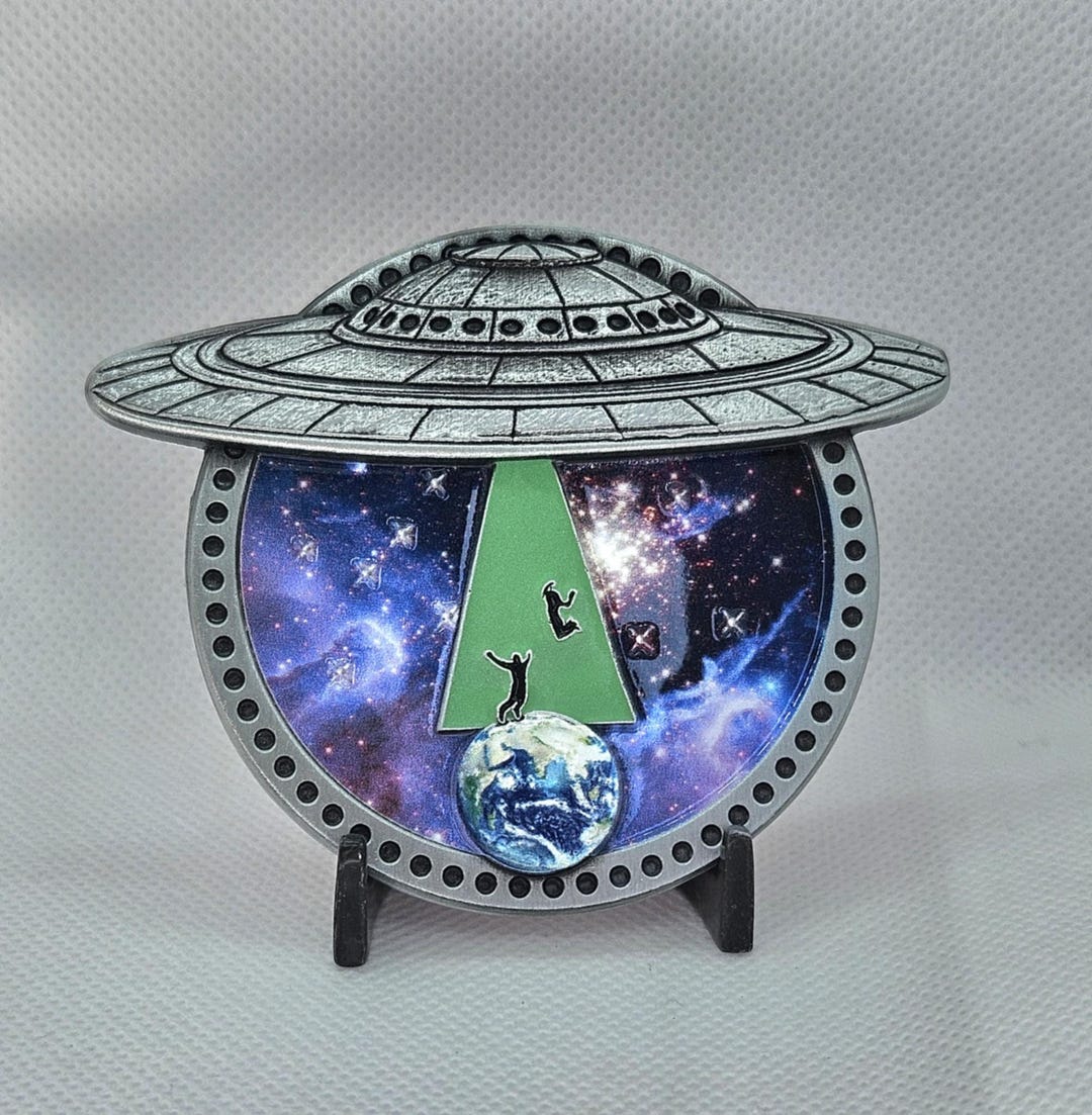 UFO - Alien 3D Metal Alloy With UV Printing and Glow in Dark Enamel ...