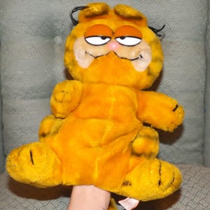 LARGE Garfield Hand Puppet Plush Vintage Dakin Toy Weird Unique 12 Rare ...