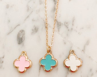Preppy Clover Necklace - Etsy