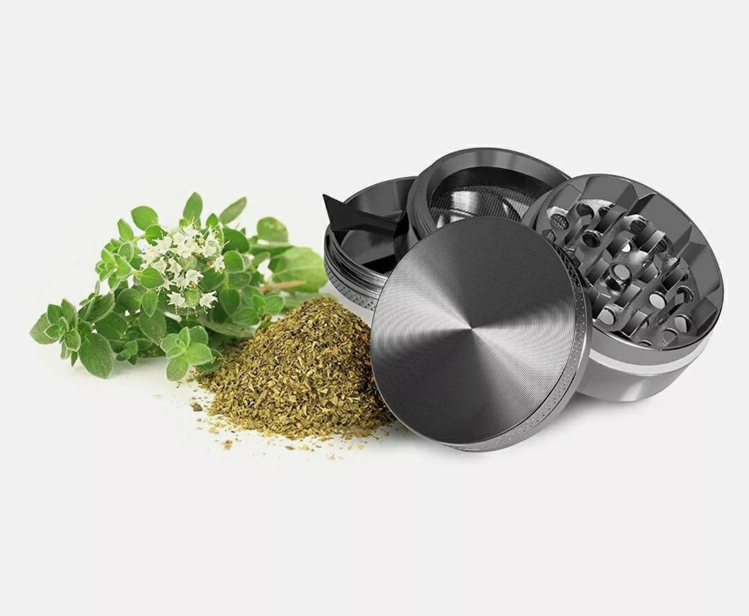 Large 4 Layer Herb / Spice Grinder. Magnetic Close. Perfect Gift or ...