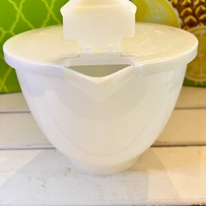 Tupperware Mix-n-store Measuring Pitcher 500 W Lid 696 • 1980's ...