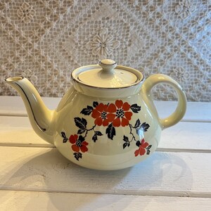 Vintage 40s Hall Red Poppy Teapot 6 Cup Ceramic Kettle Farmhouse ...