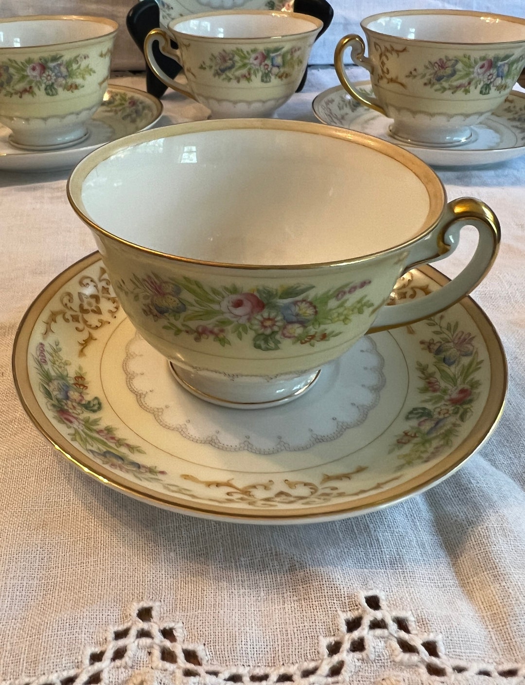 Vintage 40’s Hand Painted China Tea Cup & Saucer Sets • Meito Made in ...