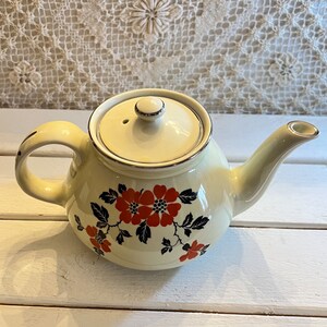 Vintage 40s Hall Red Poppy Teapot 6 Cup Ceramic Kettle Farmhouse ...