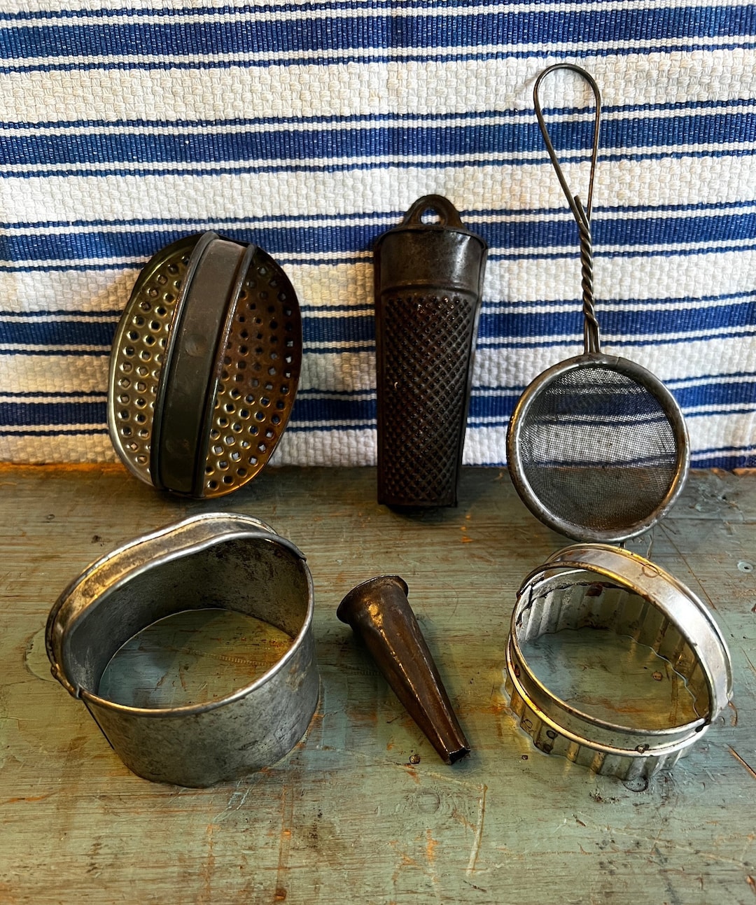 Primitive Kitchen Utensils HTF Small Gadgets • Old Country Kitchen ...