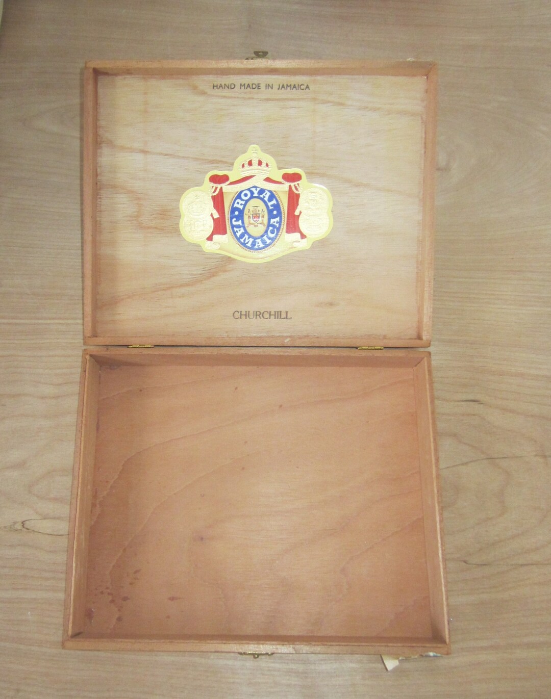 SALE Royal Jamaica Wood Cigar Box, Vintage Churchill Cigar Box With ...