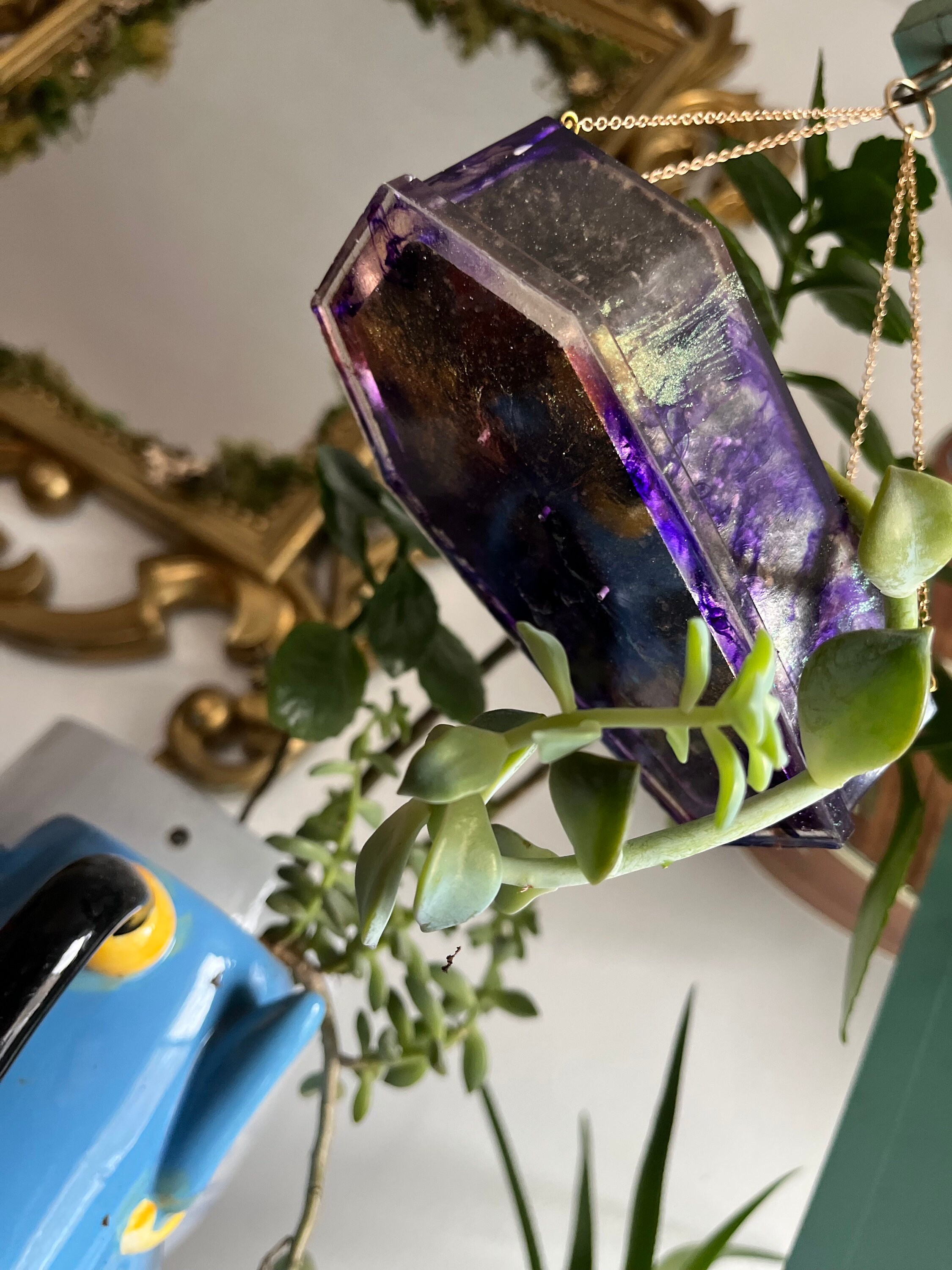 Coffin Hanging Planter Gothic Planter Witch Planter coffin Resin Art halloween Decor, Cute Desk ...