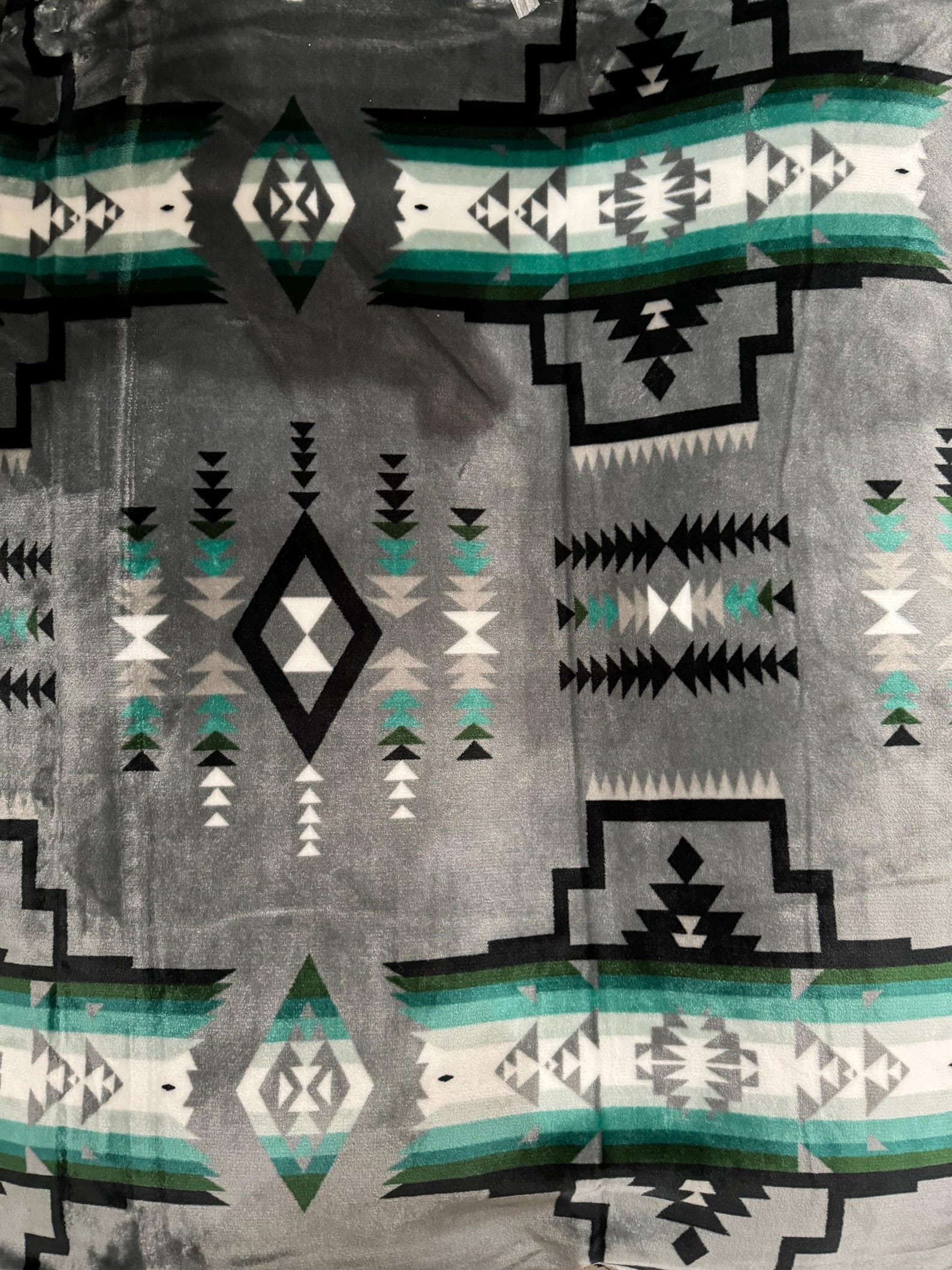 Native American Style Design Super Soft Plush Reversible Full Size ...