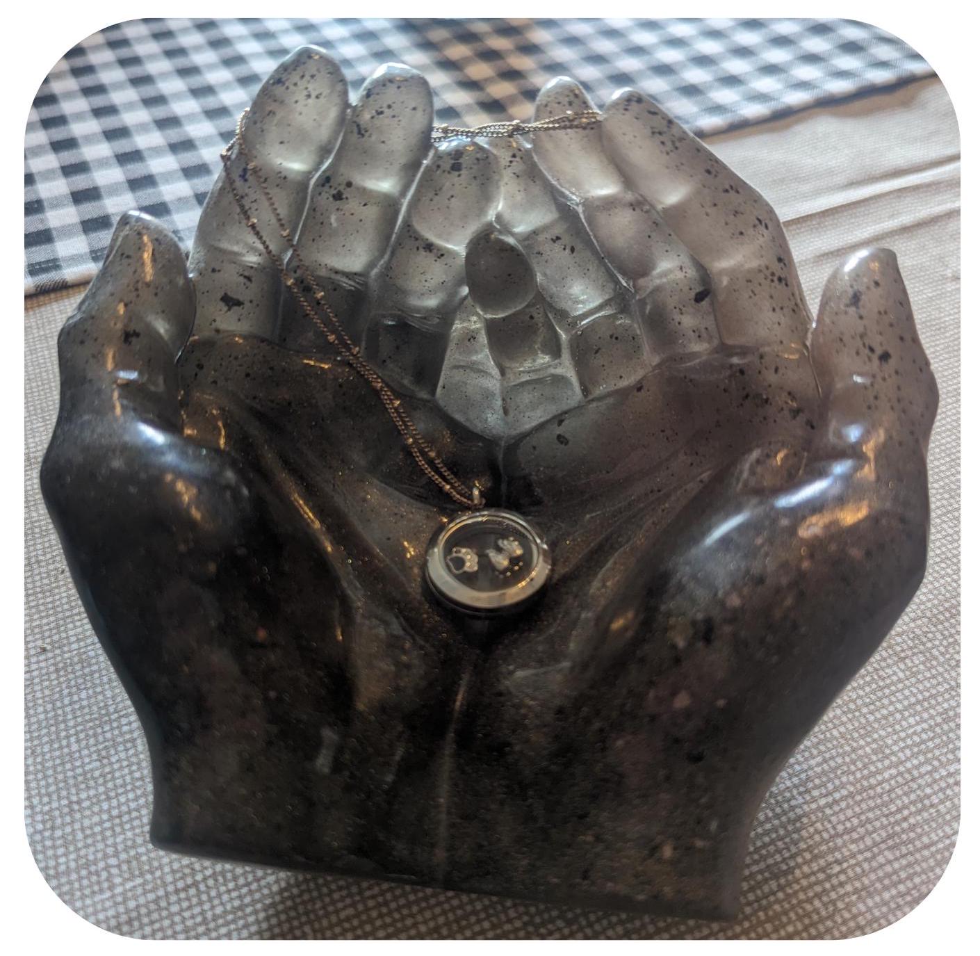 Custom Resin Large Giving Hands Cupped Praying Hands for Jewelry Unique ...
