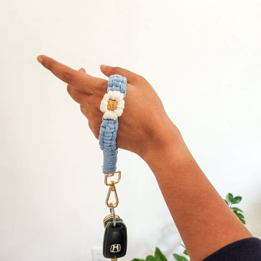 Handwoven Mini Floral Finger Keychain | Boho Accessory - Etsy