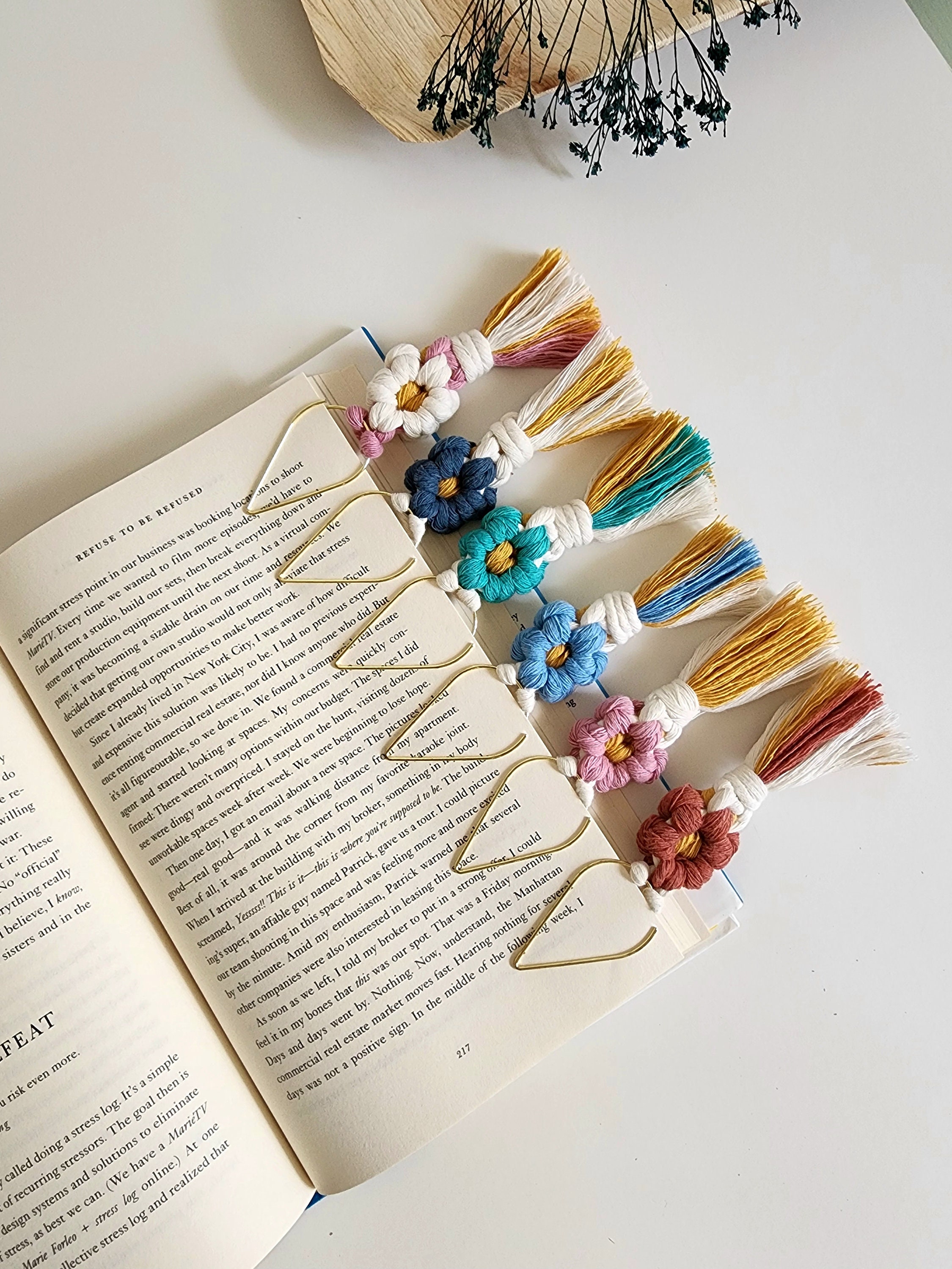 Macrame Daisy Flowers Bookmark Charm, Handmade Book Accessory, Boho ...