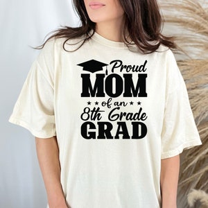 8th Grade SVG, Proud Mom of an 8th Grade Grad Svg, Mom Graduation Gift ...