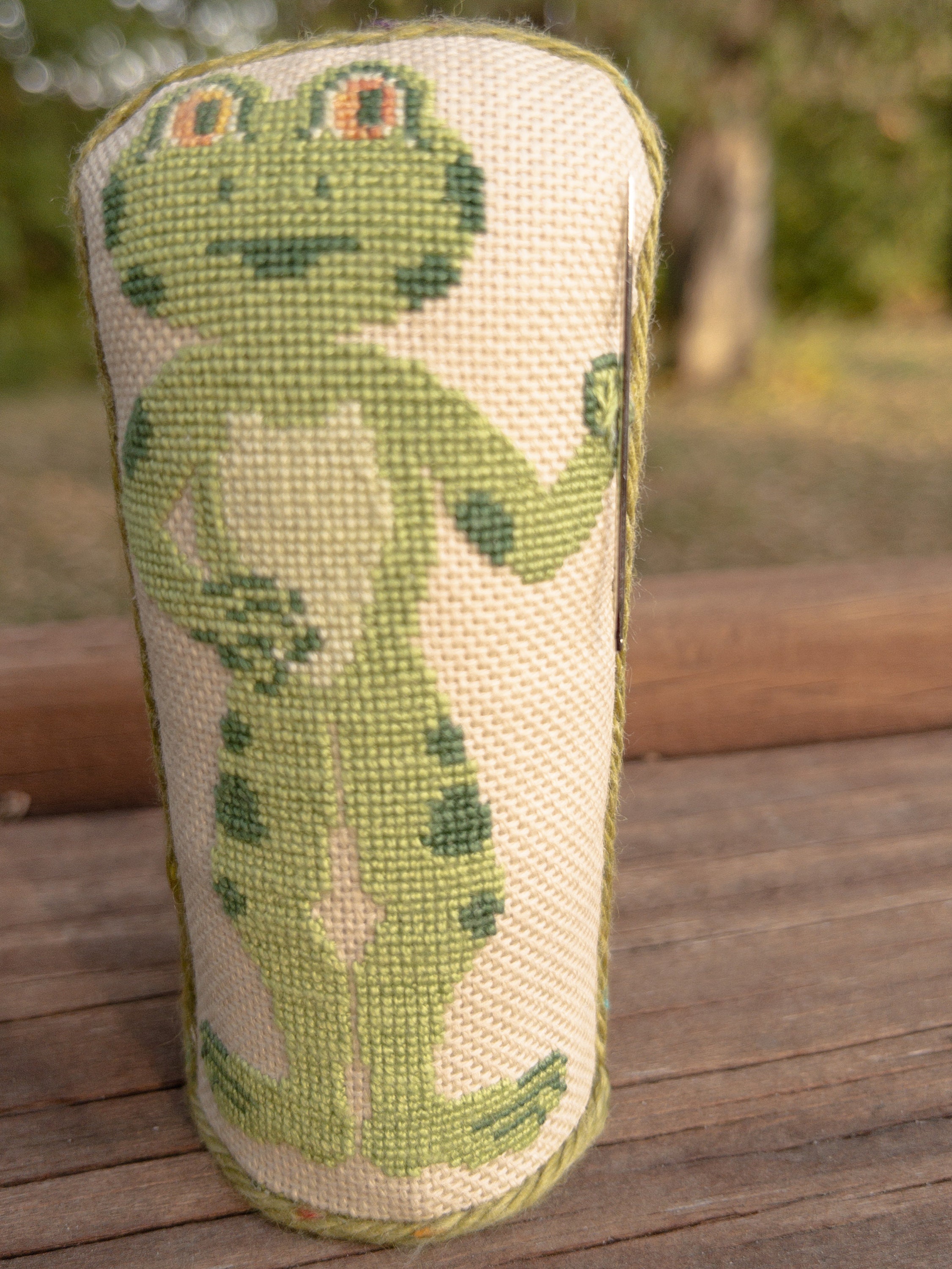 Frog Frog Cross Stitch Pattern LARGE PRINT, Animal Counted Cross Stitch ...
