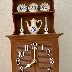 Vintage Spartus Electric Clock: 50s Kitchen Hutch With Delft China - Etsy