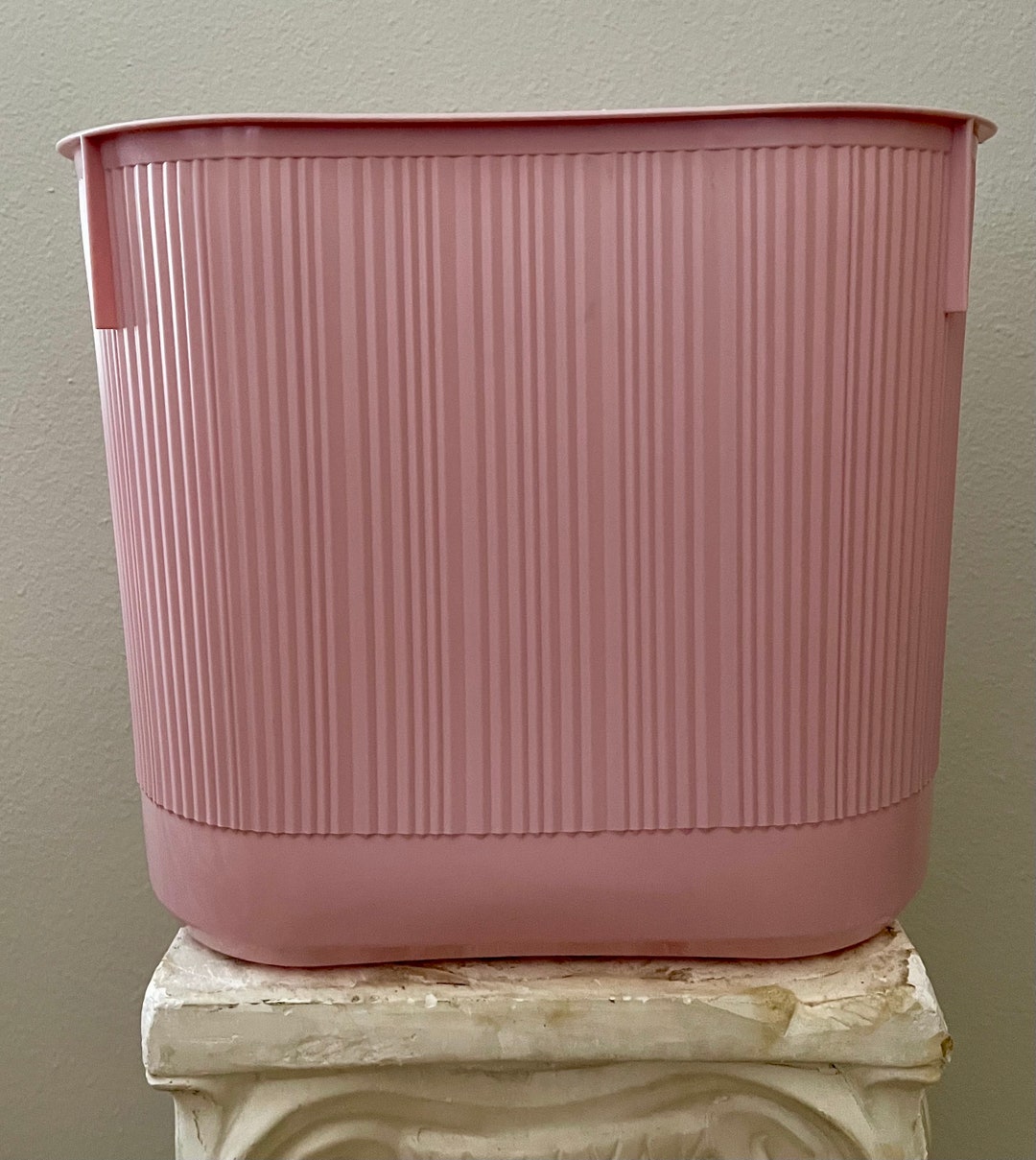 Vintage Pink Trash Can / Vintage Ridged Rubbermaid Garbage Can ...
