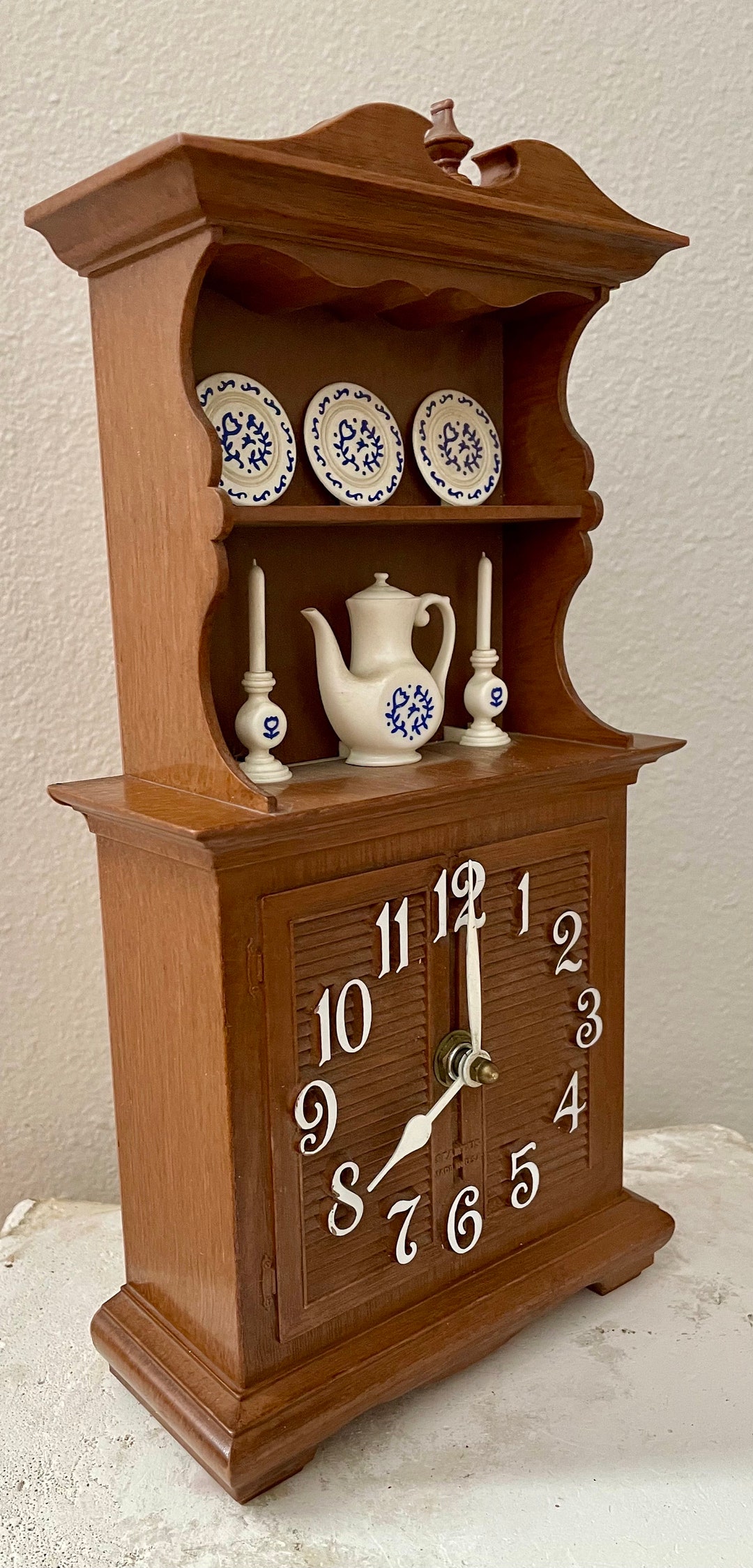 Vintage Spartus Electric Clock: 50s Kitchen Hutch With Delft China - Etsy