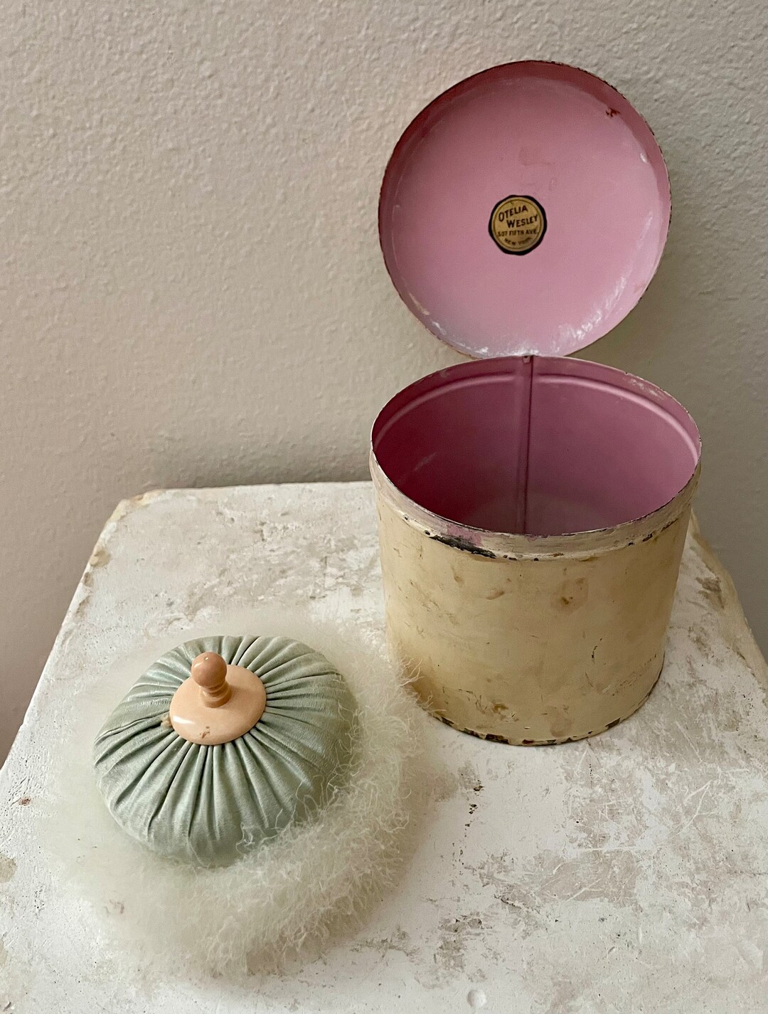 Antique Victorian Powder Puff: Swansdown Feather, Hand Painted Tin - Etsy