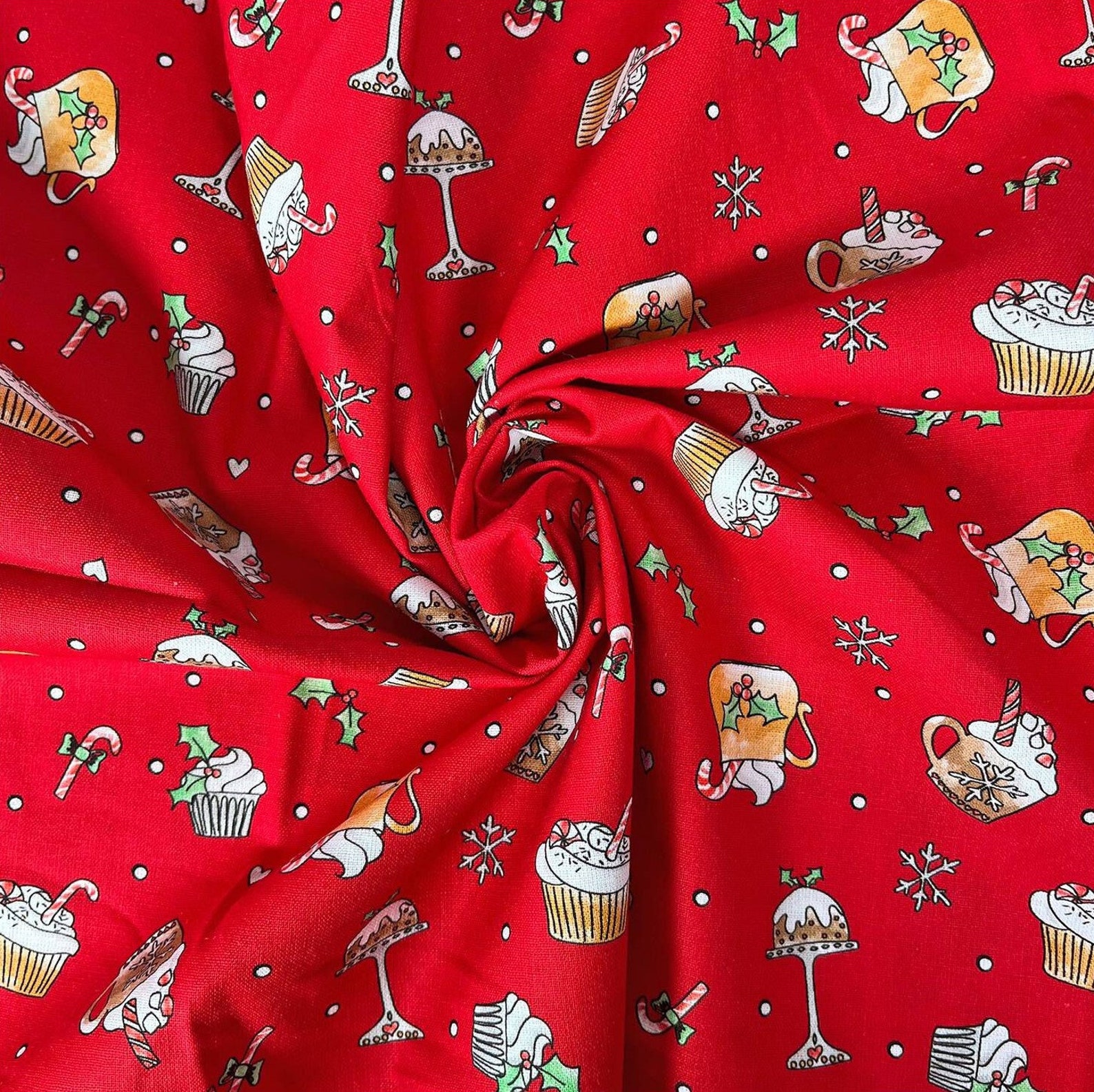 Debbie Shore Gingerbread Biscuits Christmas Fabric the Craft Cotton Co ...