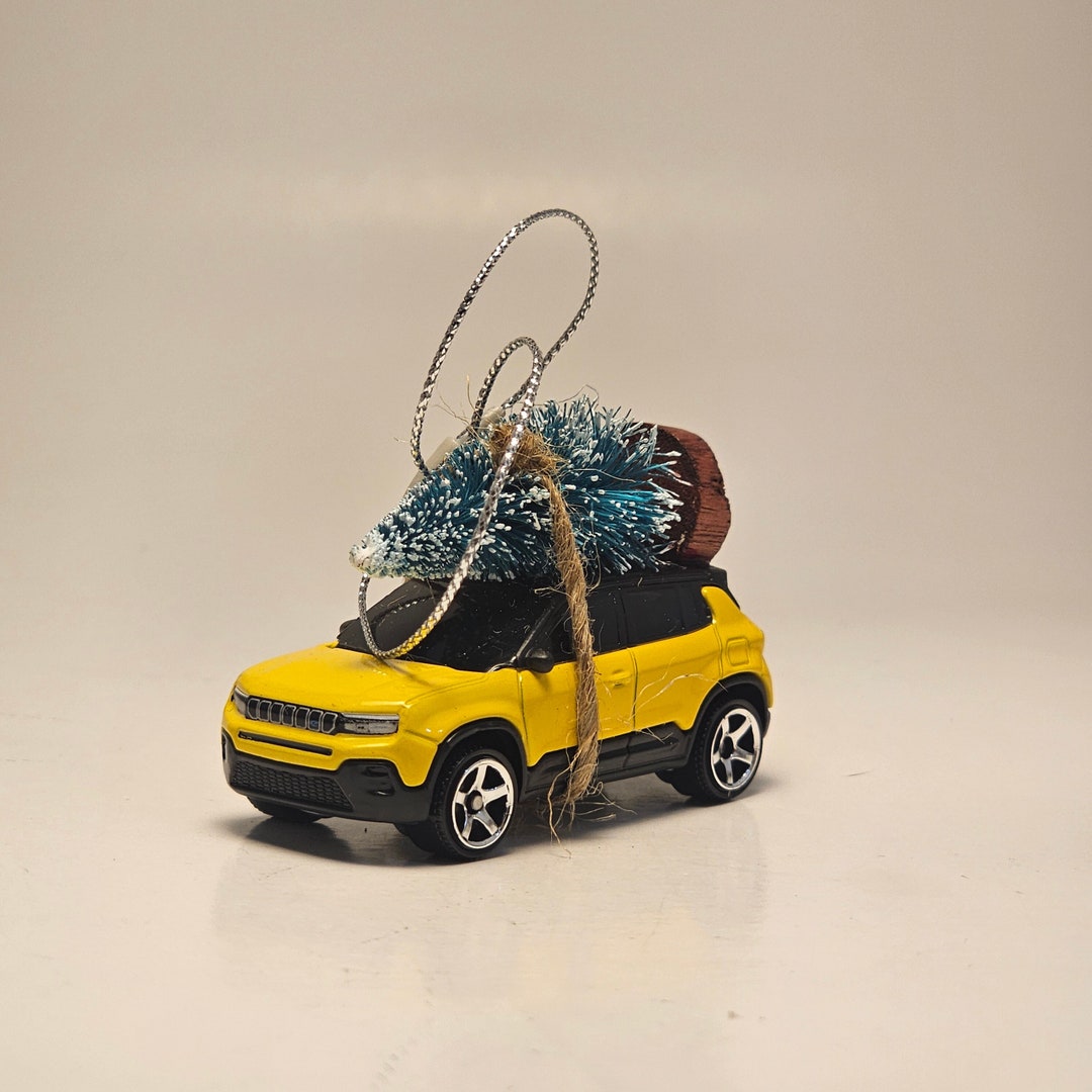RARE 2021 Jeep Avenger Carrying Christmas Tree Car Ornament Gift for ...