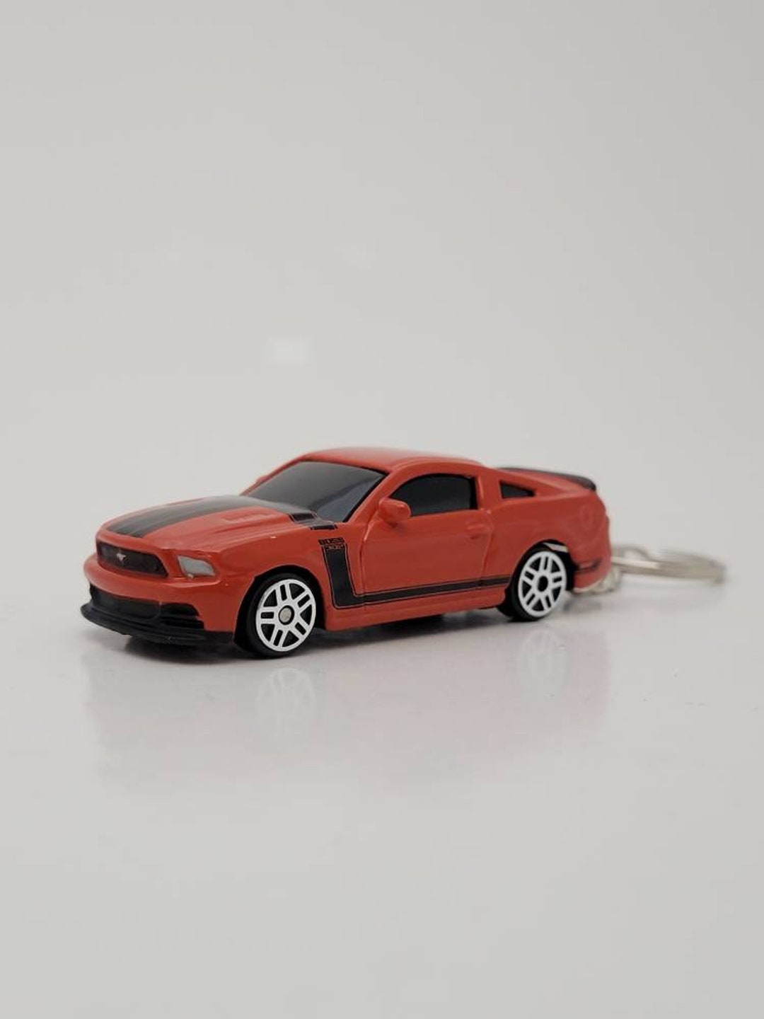 Ford Mustang Boss 302 Keychain Boys Men Gear Head Keyring Car Toy ...