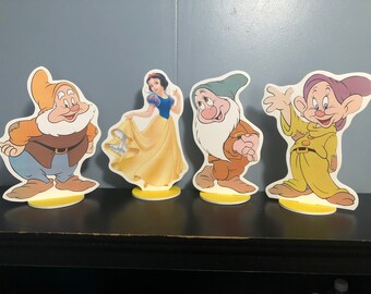 Snow White Table - Etsy