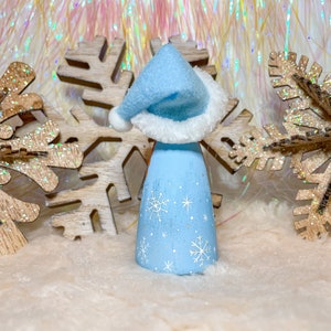 Snowflake Elf Peg Doll | Christmas Elf | Elf | Snowflakes | Christmas ...