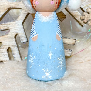 Snowflake Elf Peg Doll | Christmas Elf | Elf | Snowflakes | Christmas ...