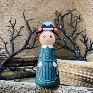 Ghost House Worker | Ghost | Bat | Haunted | Haunted House | Halloween ...