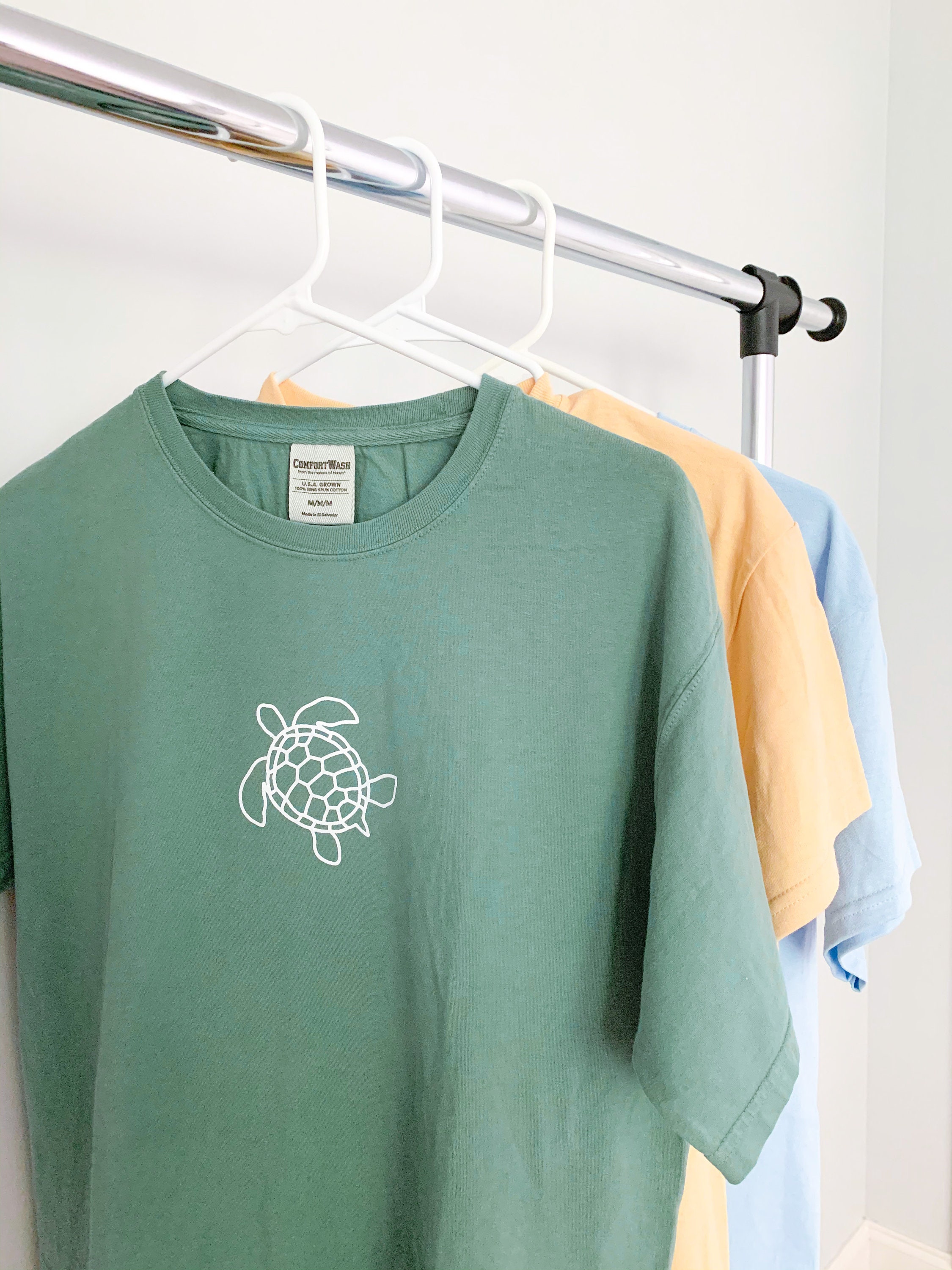 Sea Turtle Tee || T-shirt || Shirt || Short Sleeve - Etsy