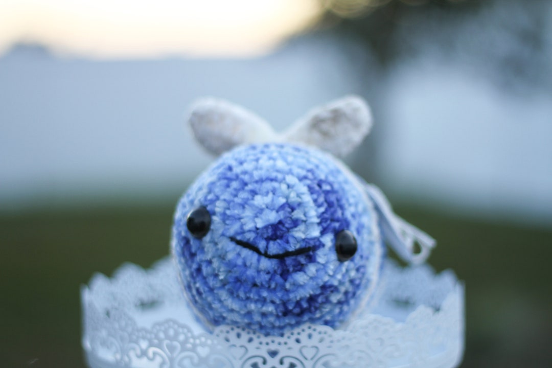 Blueberry Bumble Bee - Etsy