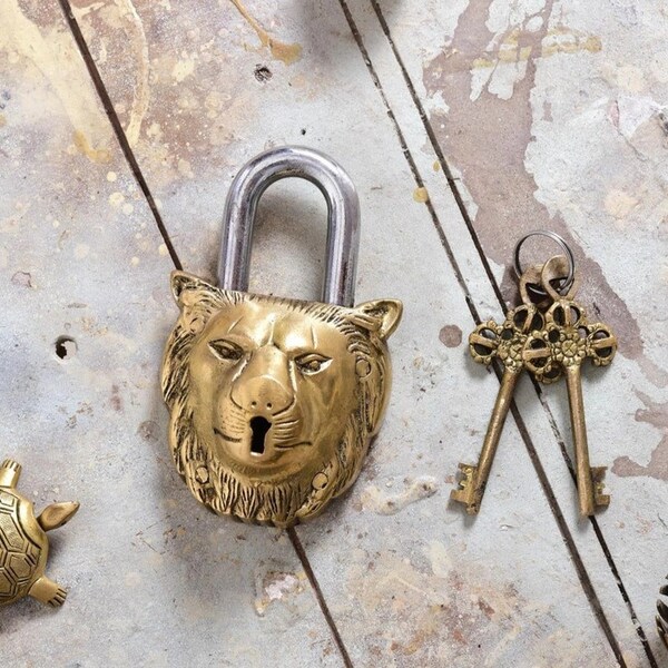 Lion Lock - Etsy