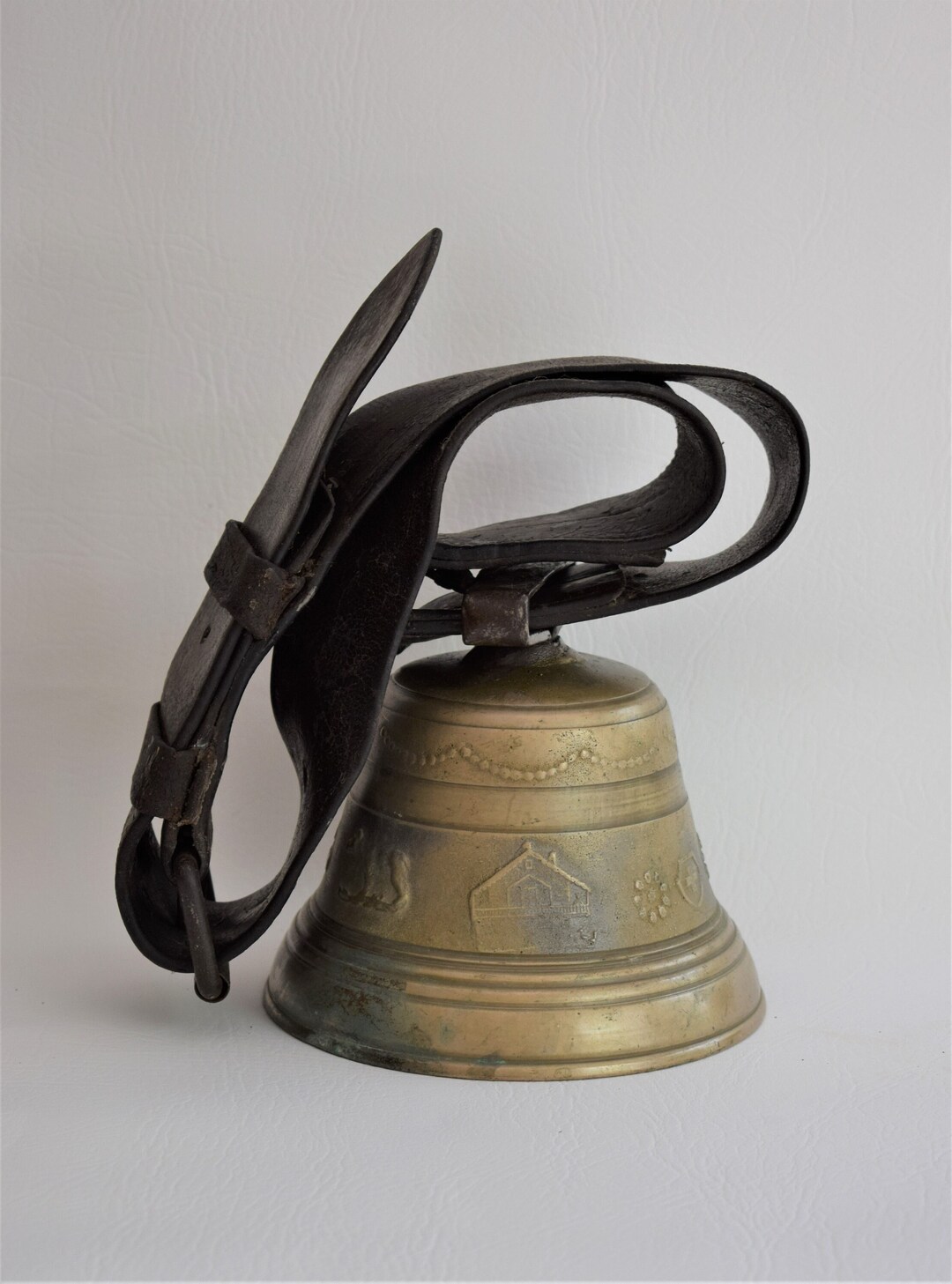 Antique Large Cast Bronze Swiss Glocken Cow Bell With Barn and Animals ...
